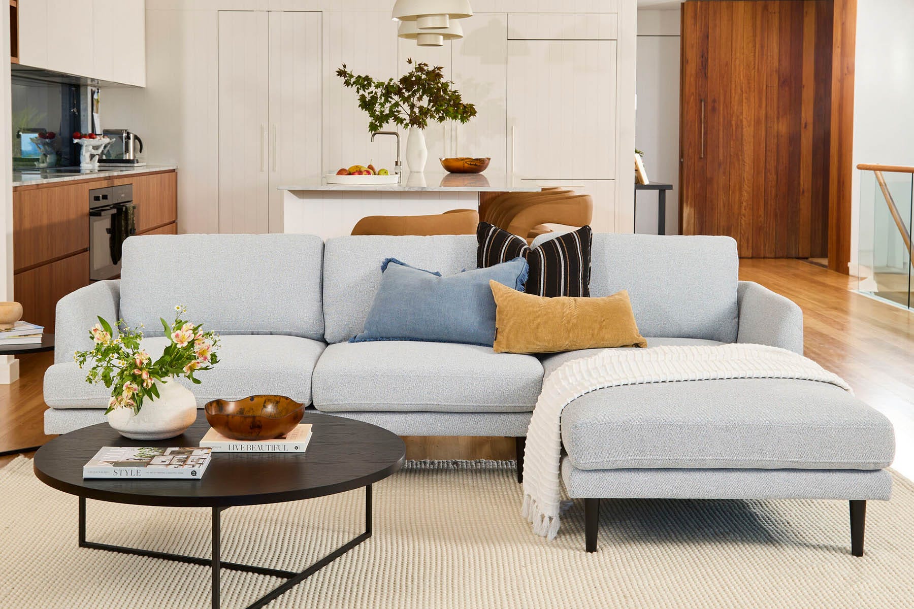 Right chaise couch store